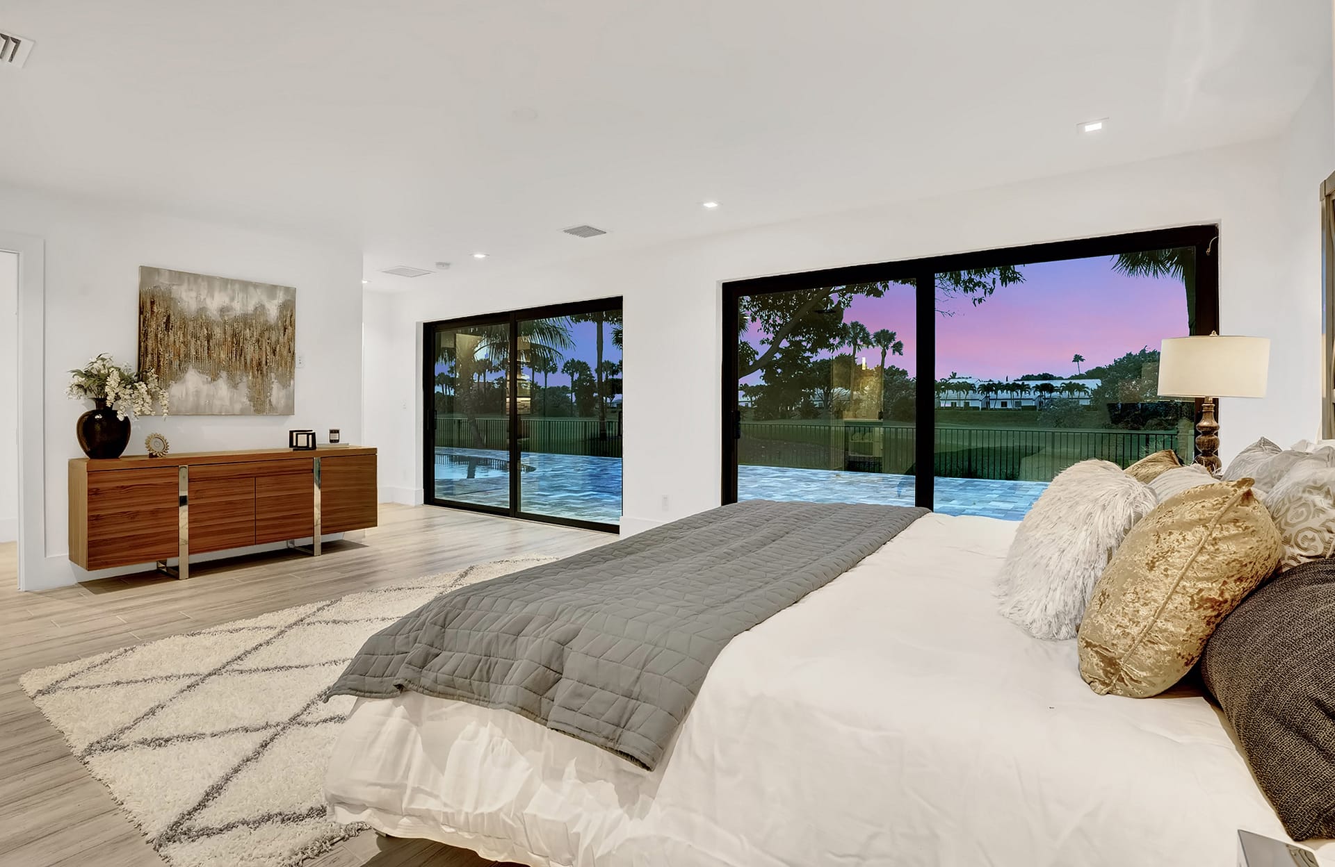 3755 Red Maple Circle - Bella Homes