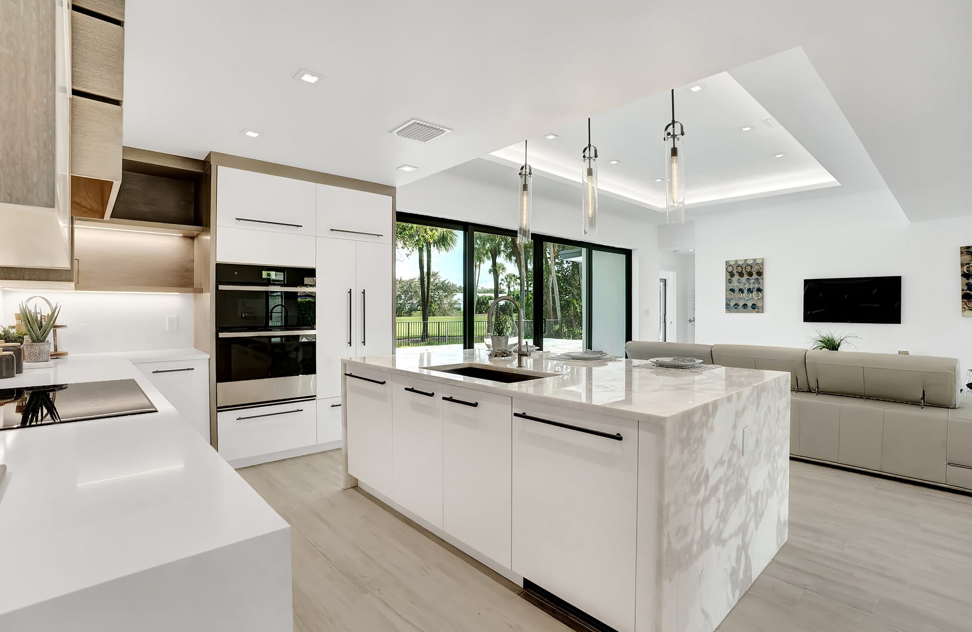 3755 Red Maple Circle - Bella Homes